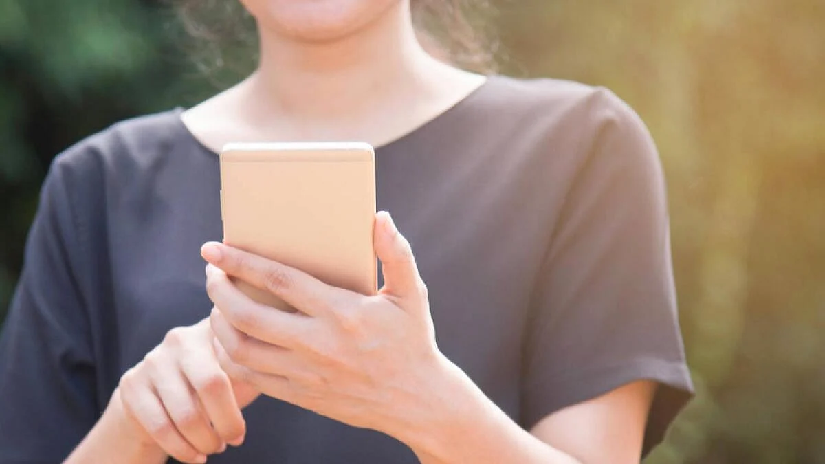 UAE: Free 53GB data announced for e&, du users in National Day offer ...