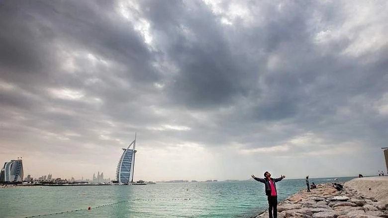 UAE weather: Temperatures to gradually decrease today | Khaleej Times
