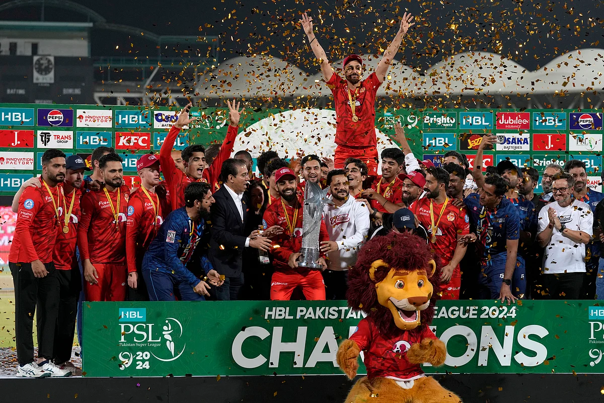 Islamabad beat Multan in thrilling PSL final with last-ball boundary ...