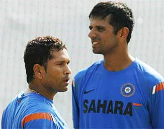 Tendulkar, Dravid sign off in coloured clothes