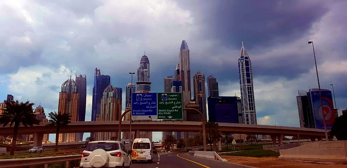 UAE: Temperatures to drop by 5℃, chance of rainfall, fog over next two ...