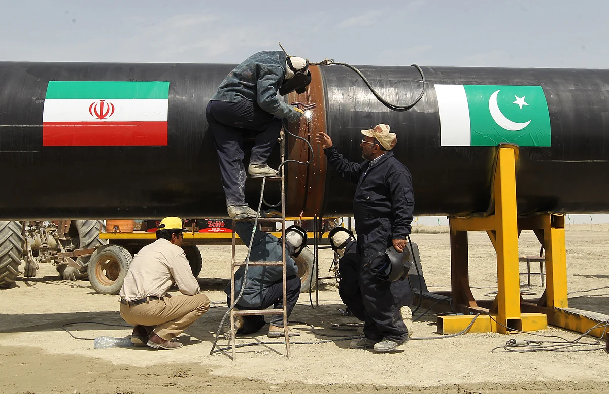 Iran and Pakistan upbeat on gas pipeline, bilateral trade | Khaleej Times
