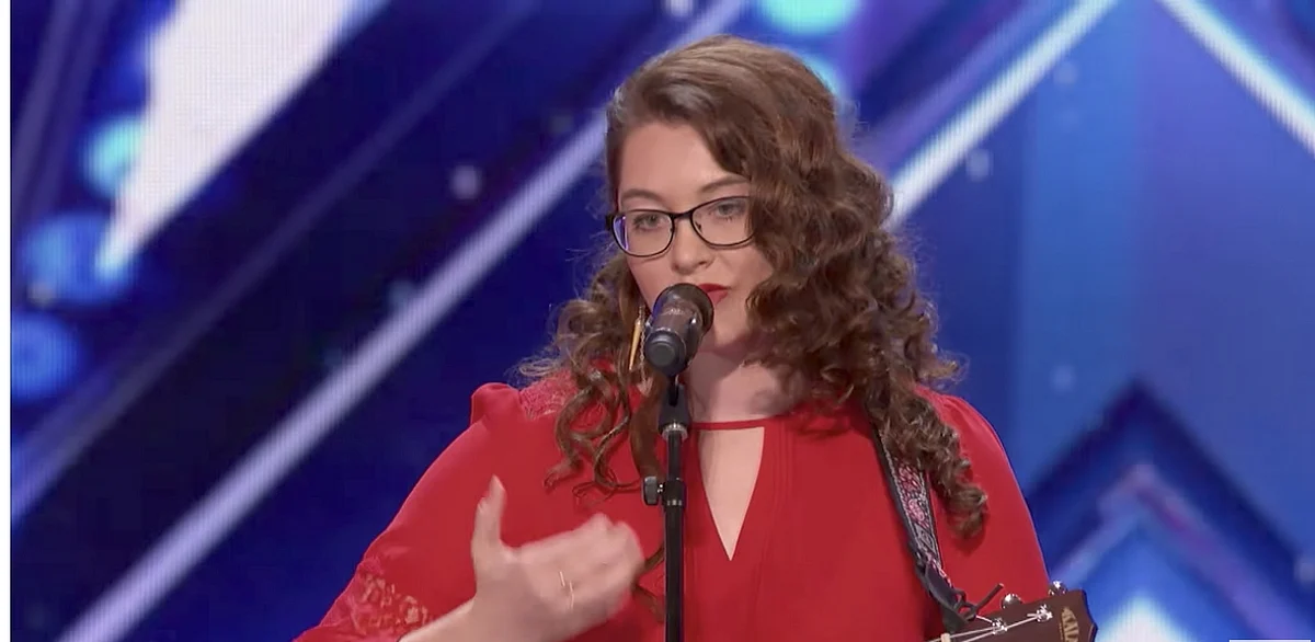 Video: Deaf singer stuns audiences with her performance