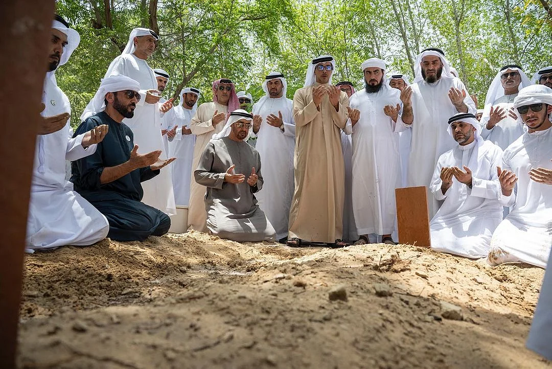 In pictures: Sheikh Saeed laid to rest in Abu Dhabi | Khaleej Times