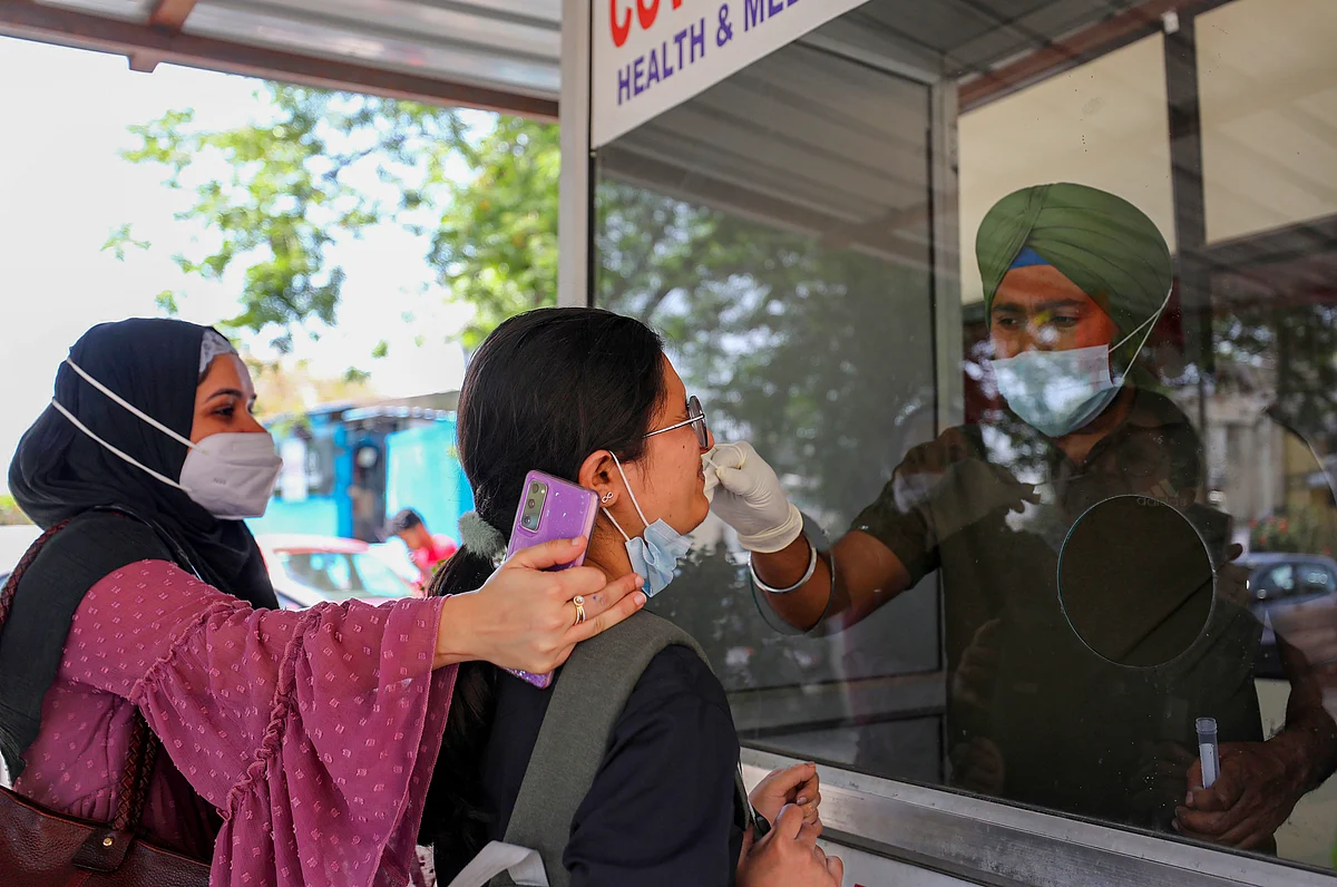 India Covid cases: Centre asks states to keep strict vigil, take pre ...