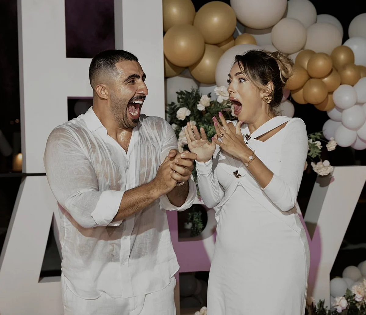 Watch: Dubai couple lights up sky with first drone show gender reveal ...