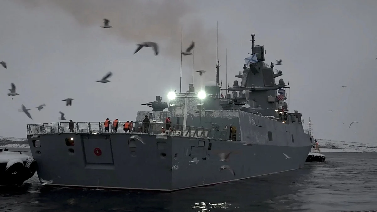 Russian frigate with hypersonic missiles conducts drills in English ...