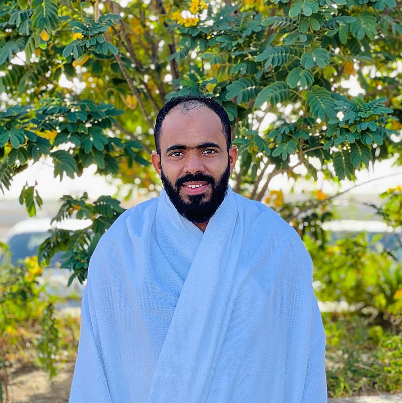Video: Indian pilgrim walks over 8,600km to reach Makkah for Haj ...