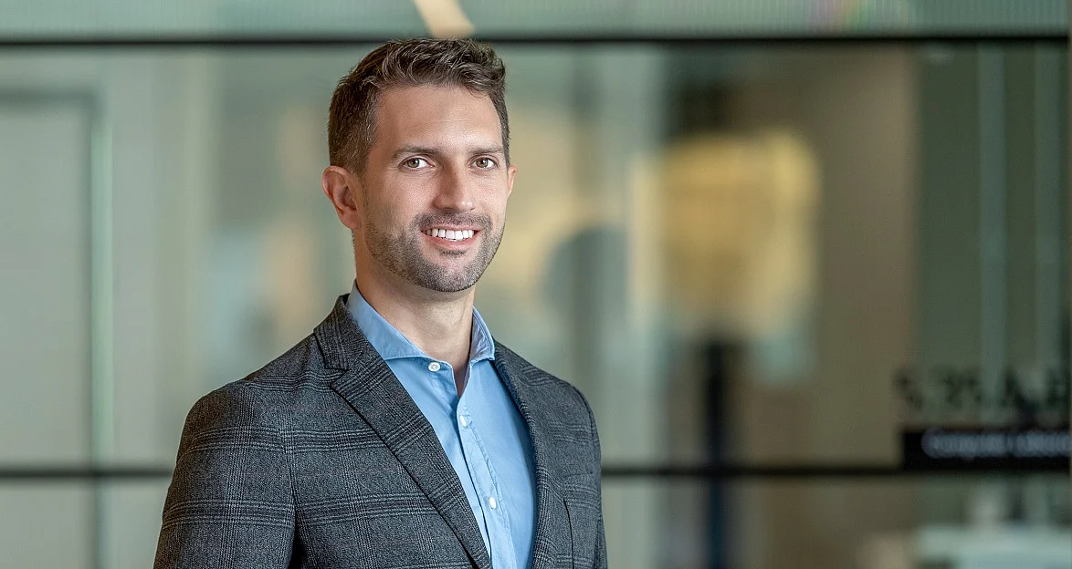 Shouldering responsibility | Khaleej Times