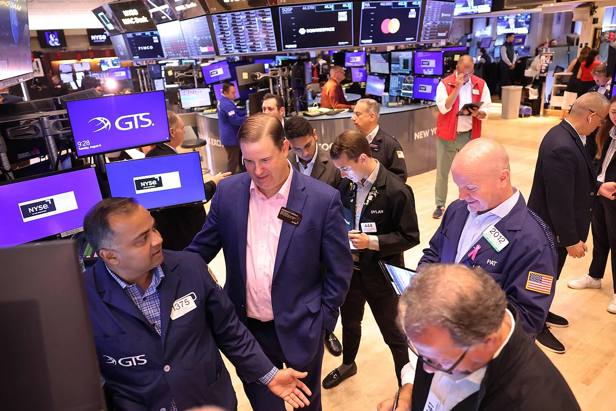 Navigating market volatility with confidence: Essential strategies for ...