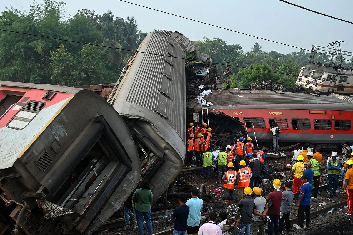 India train crash: Survivor recalls chilling moment when Coromandel ...