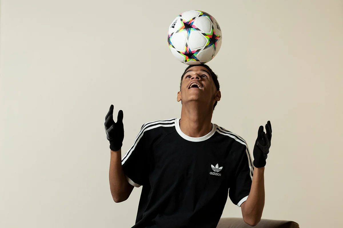 Luva: How this Brazilian football influencer became a global star ...