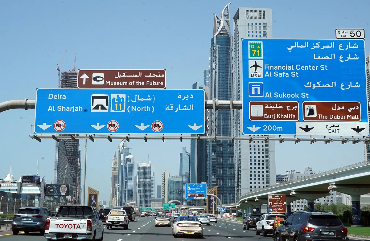 Dubai's RTA announces new way to apply for information signs on roads ...