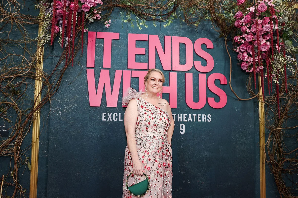 Colleen Hoover deactivates Instagram following Lively, Baldoni's legal ...