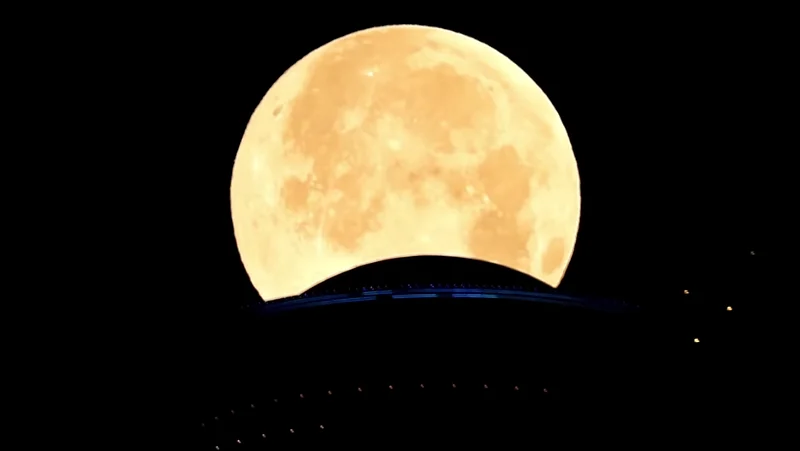 Watch: Stunning Ramadan full moon shot by UAE photographer