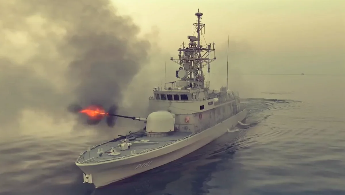 Watch UAE armed forces use warships, missiles to defend against 'enemy ...