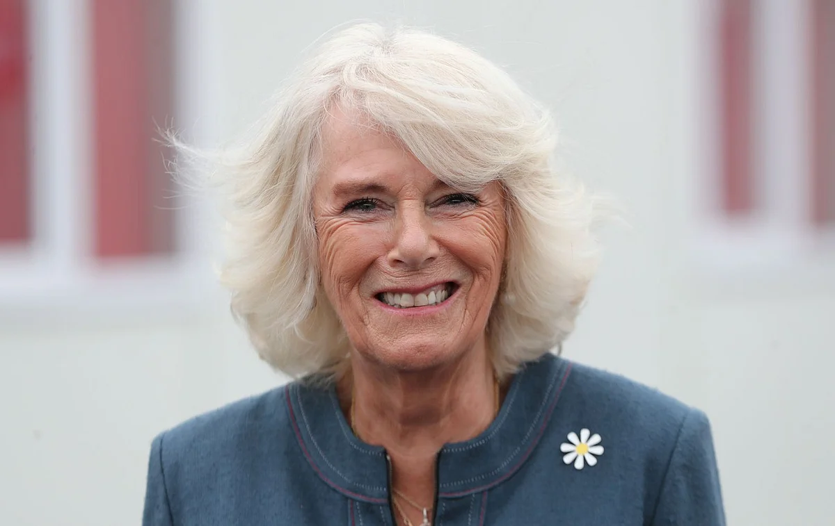 Duchess of Cornwall tells actors at Olivier stage awards to remain ...