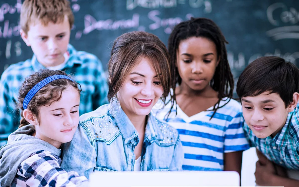 Abu Dhabi is hiring: Job vacancies open for teachers; eligibility ...