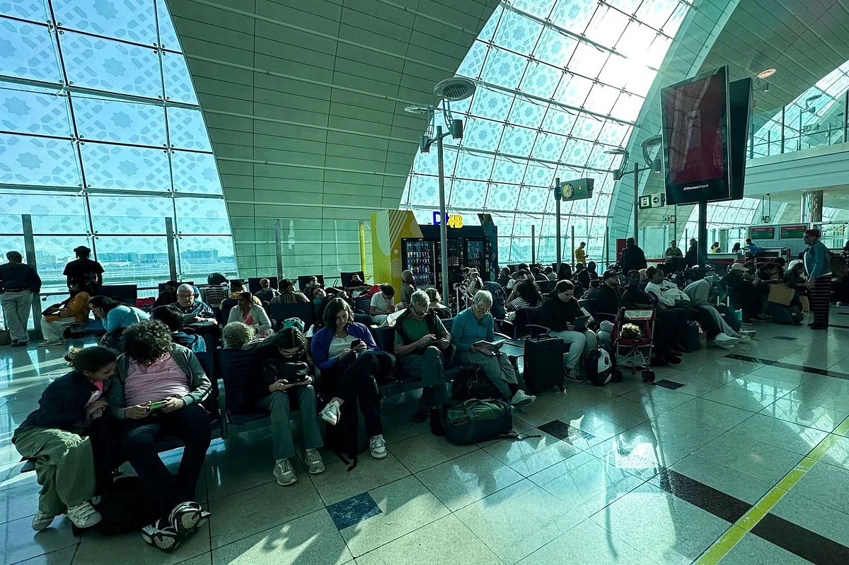 'Don't come to DXB': Dubai airport issues advisory due to operational ...
