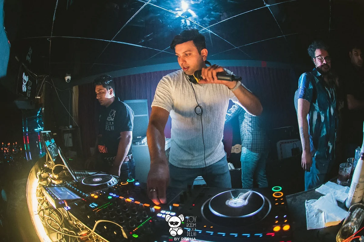 DJ Sahil Gulati spins magic through music | Khaleej Times