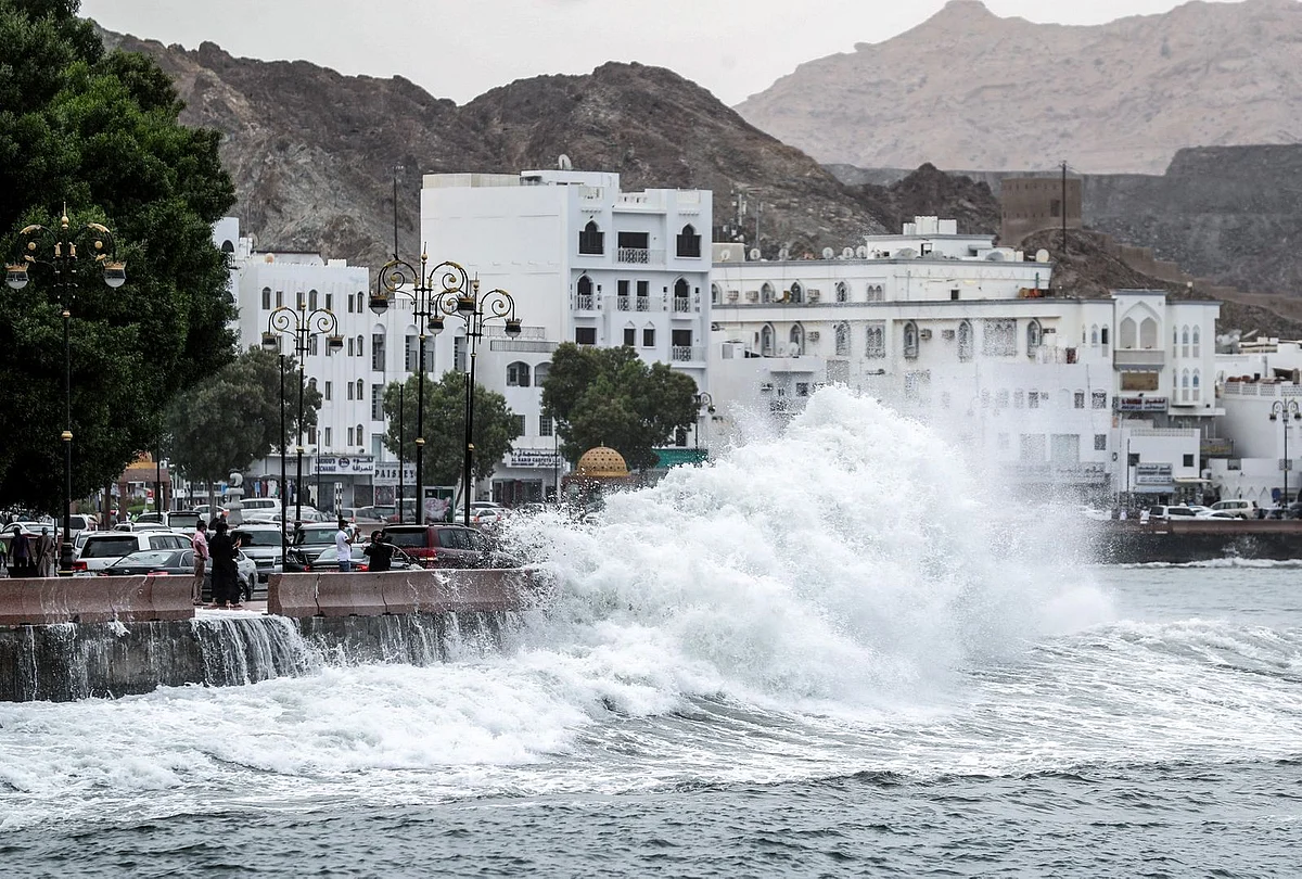 UAE: Cyclone Shaheen expected to weaken before hitting eastern coast ...