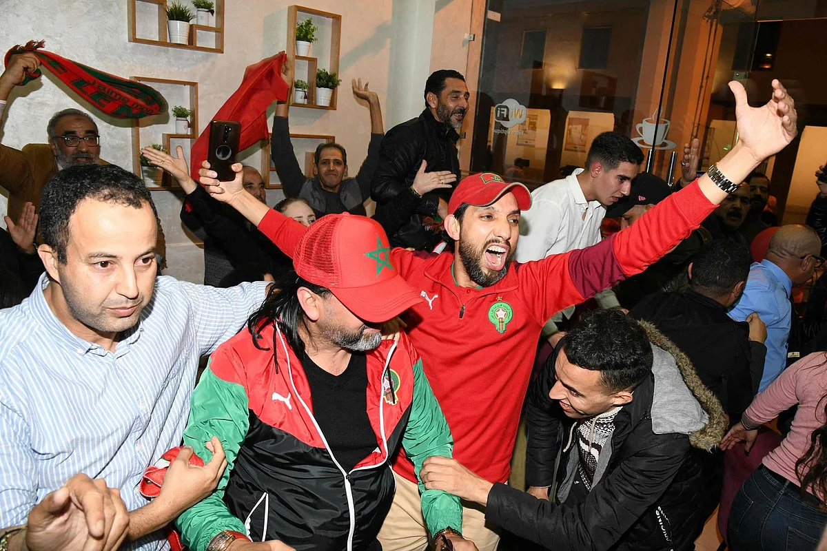 Fifa World Cup: Moroccan fans scramble for flights to Qatar for quarter ...