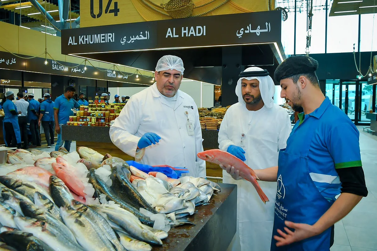 UAE: Authorities crackdown on sale of banned fish species during ...