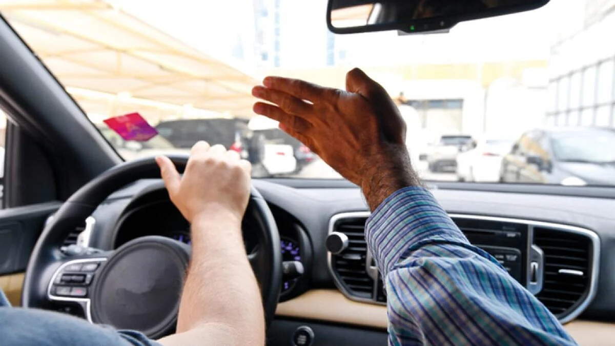 UAE: Traffic files to be opened automatically for residents who turn 18 ...