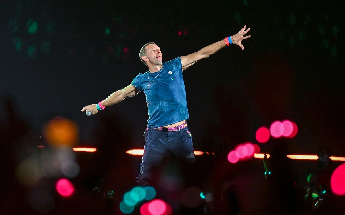 UAE: Some fans spend over Dh3,600, travel from abroad to watch Coldplay ...