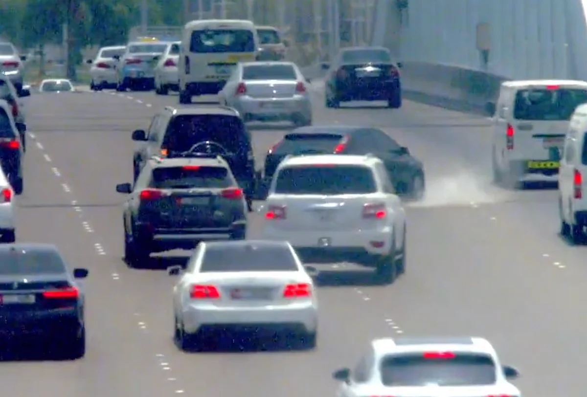 Watch: Car crashes into 4WD that stops in the middle of UAE road; other ...