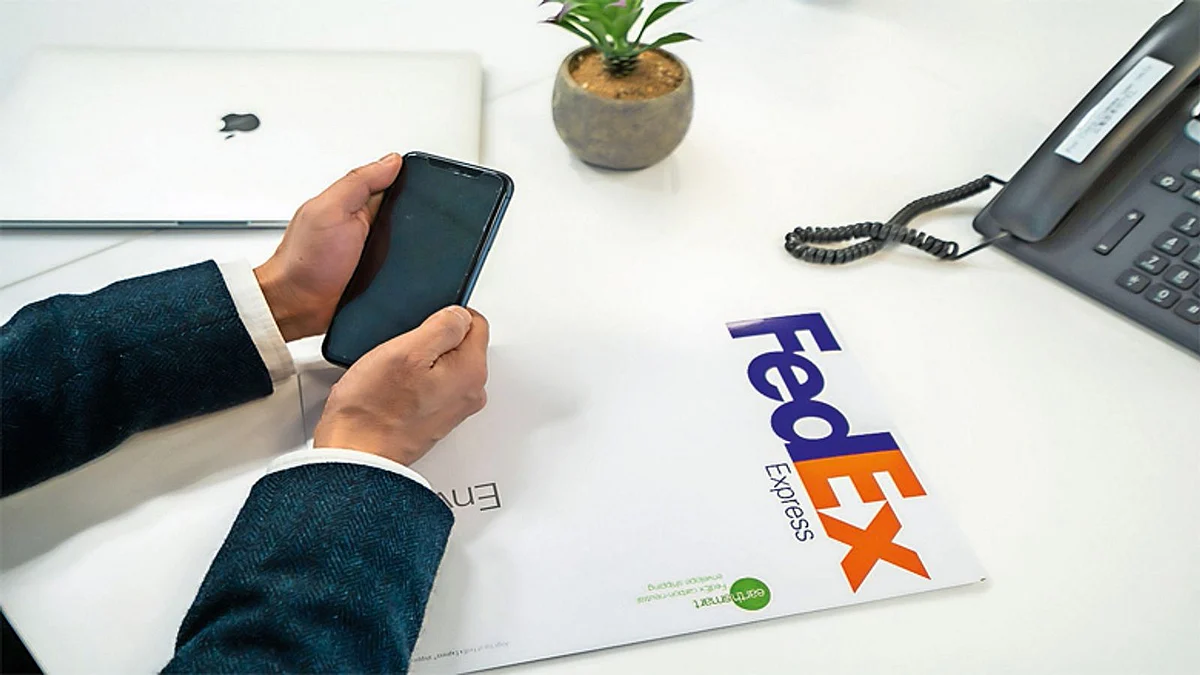 FedEx adds delivery options and alerts on Whatsapp | Khaleej Times