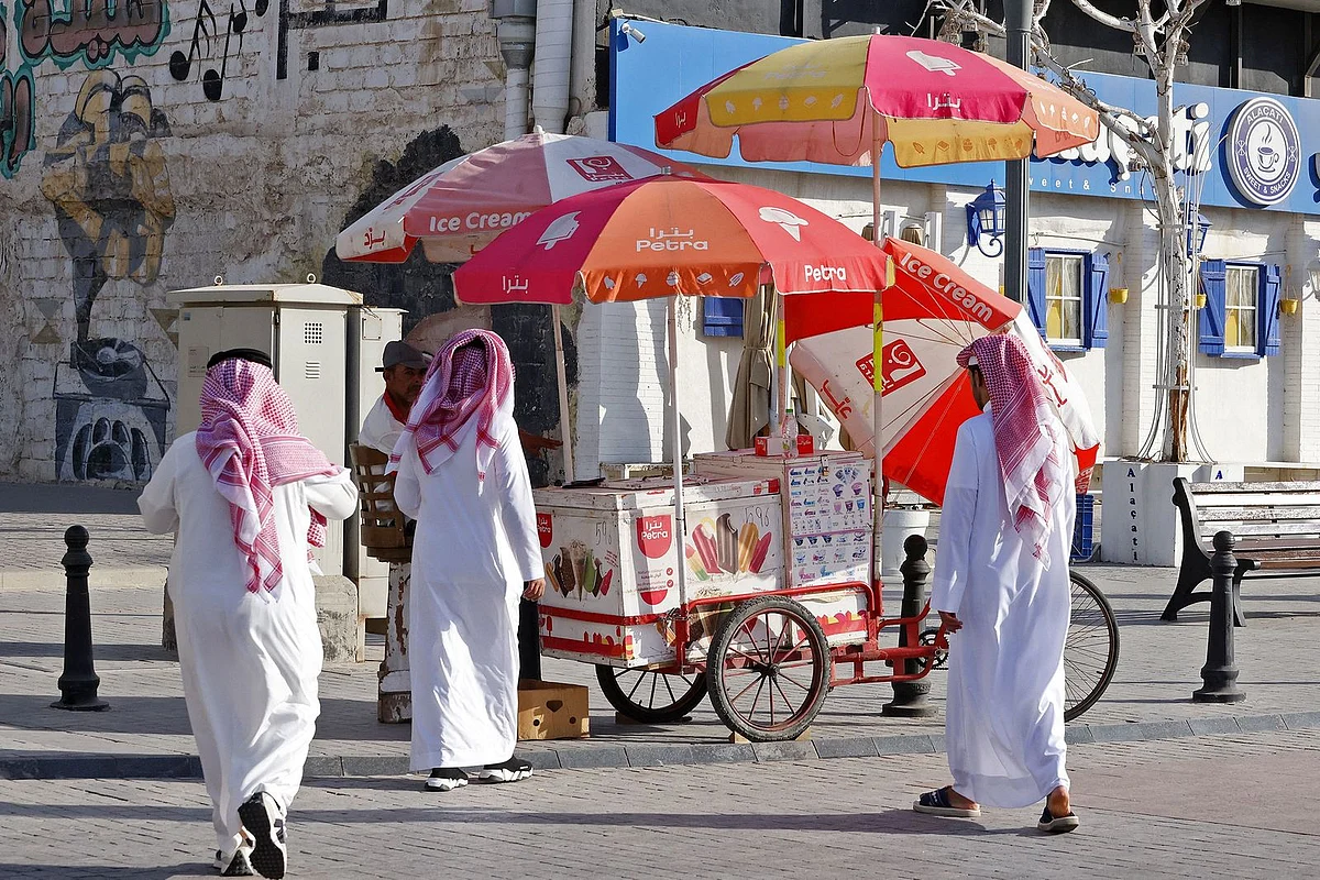 Kuwait announces power cuts as demand spikes in summer heat | Khaleej Times