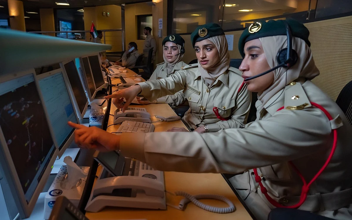UAE: First female officers to assume duties at Dubai Police command ...