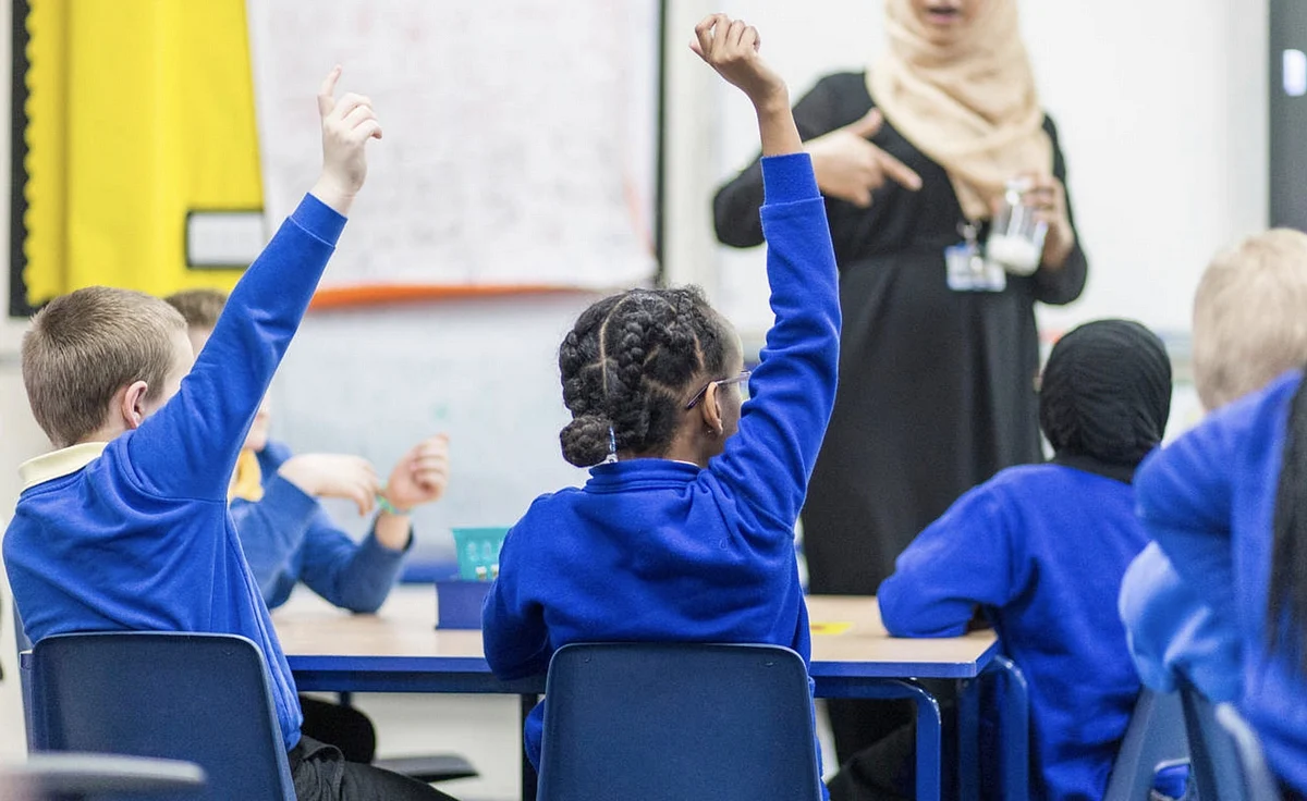 Dubai: New school, 295 classrooms; expansion to raise 15,000 seats by ...