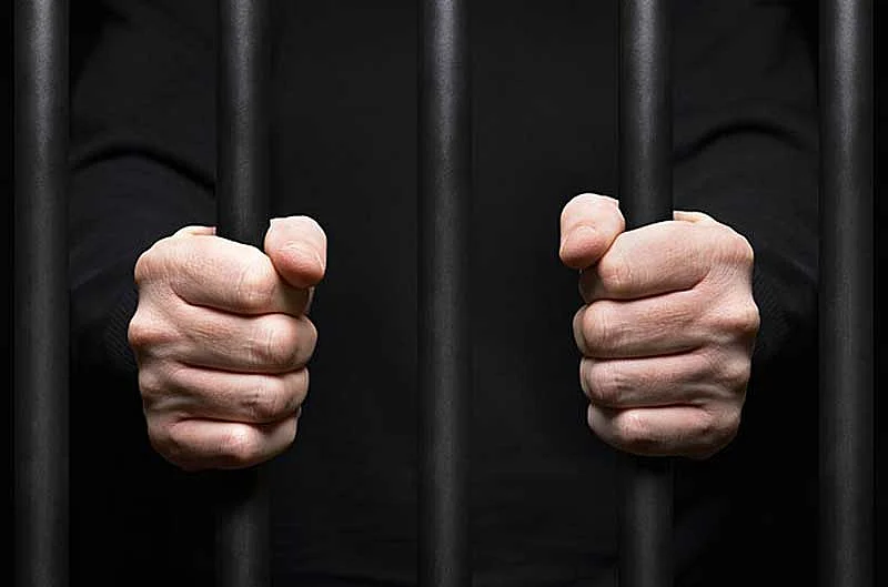 Dubai: 4 arrested for Dh3-million burglary in Naif area | Khaleej Times