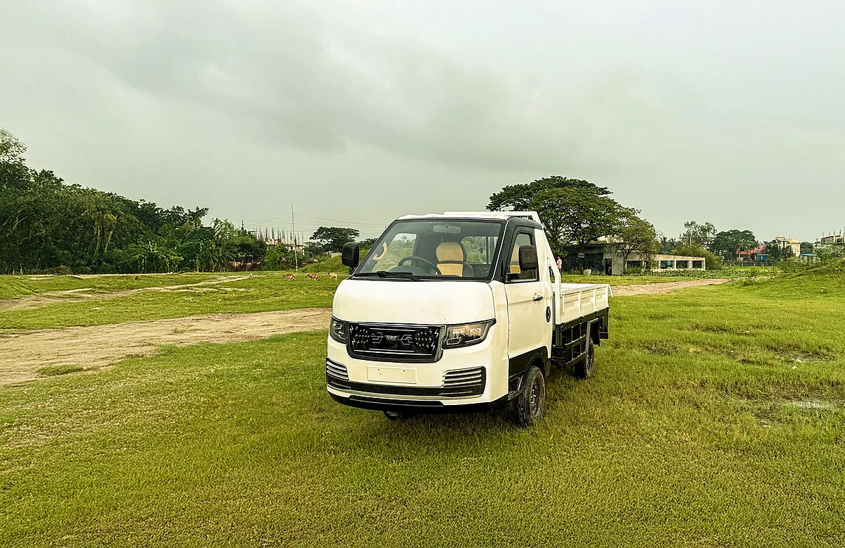 UAE: Man who built electric car from scratch in his garage wins Zayed ...