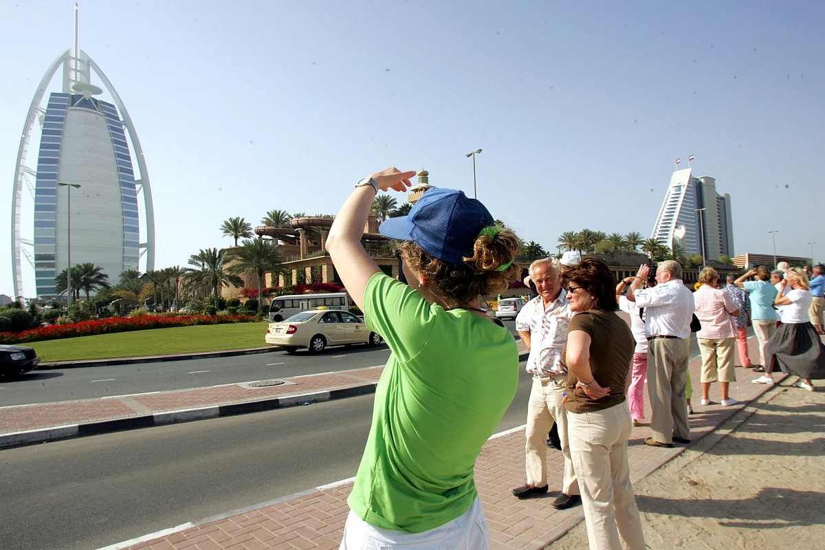 UAE: How to get a tour guide licence; fees, process explained | Khaleej ...