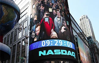 Scramble for Facebook stock ends in "Face-flop"