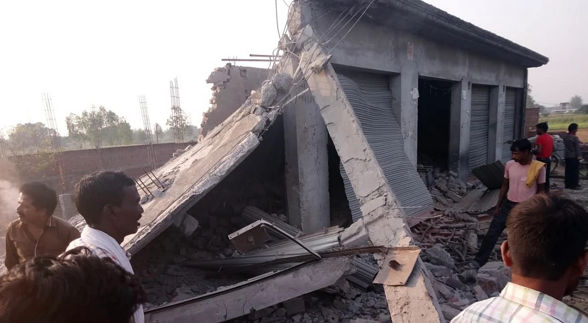 8 killed in India fireworks factory blast | Khaleej Times