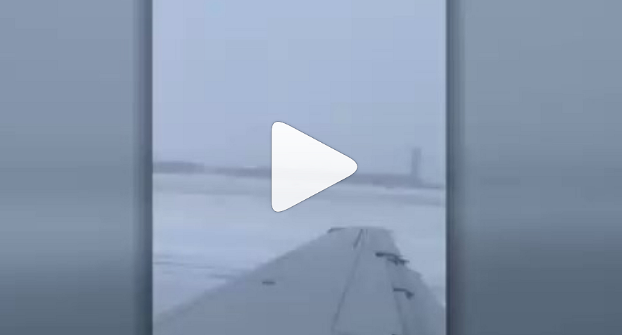 Video: Scary plane landing in Chicago goes viral | Khaleej Times