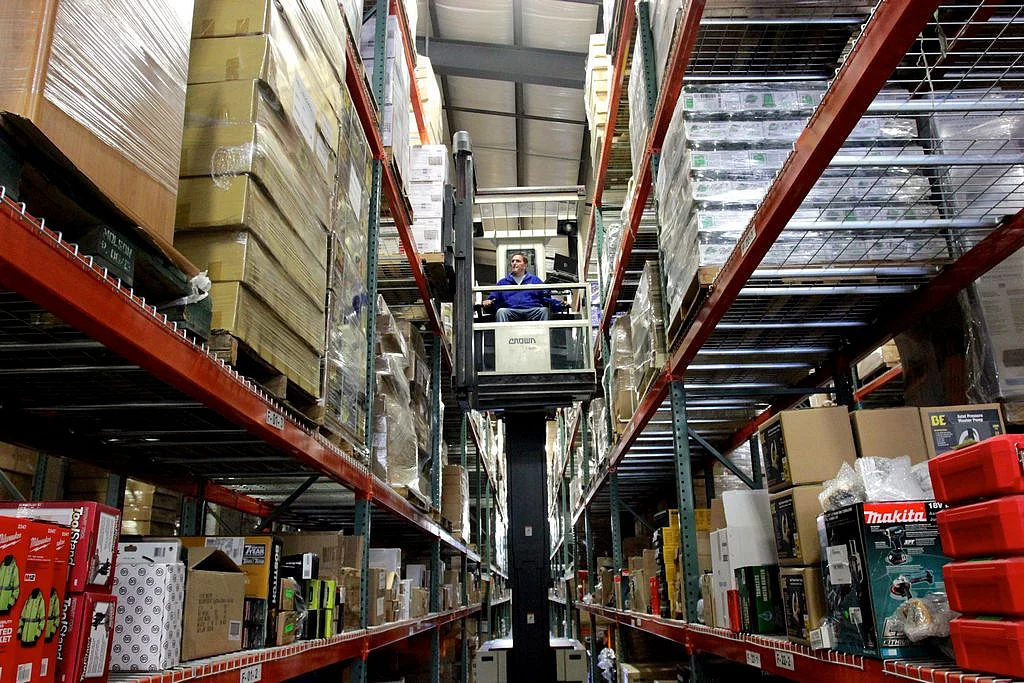 UAE Operation 300 billion: Industrial sector's contribution reaches ...