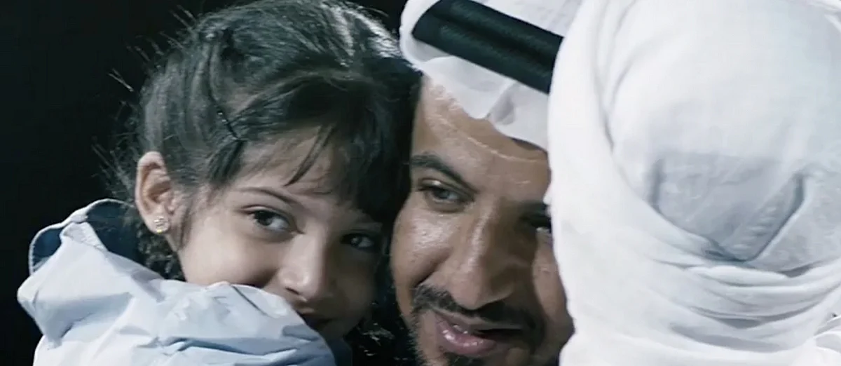 Video: UAE reunites kids with frontliner mums, dads in a big Eid Al ...