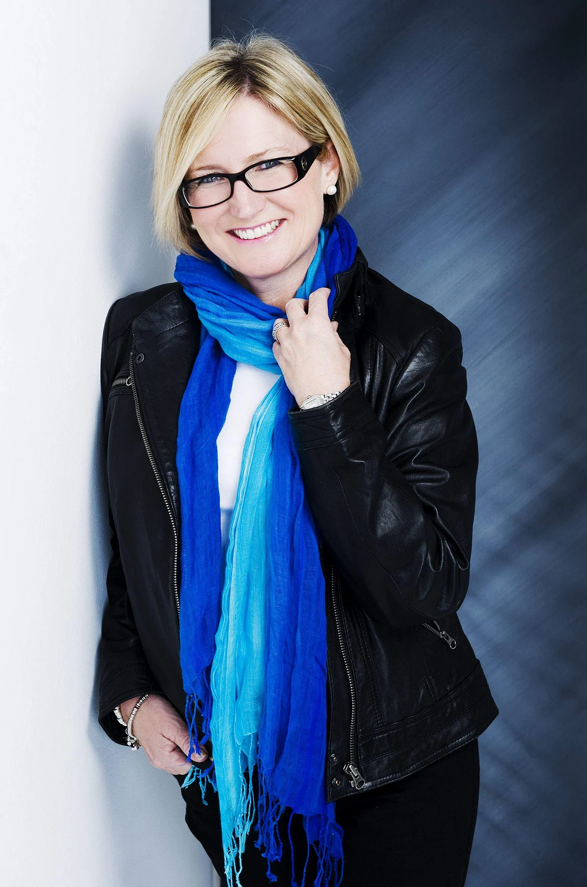 Author Liz Fenwick on mentoring Emirati women writers | Khaleej Times