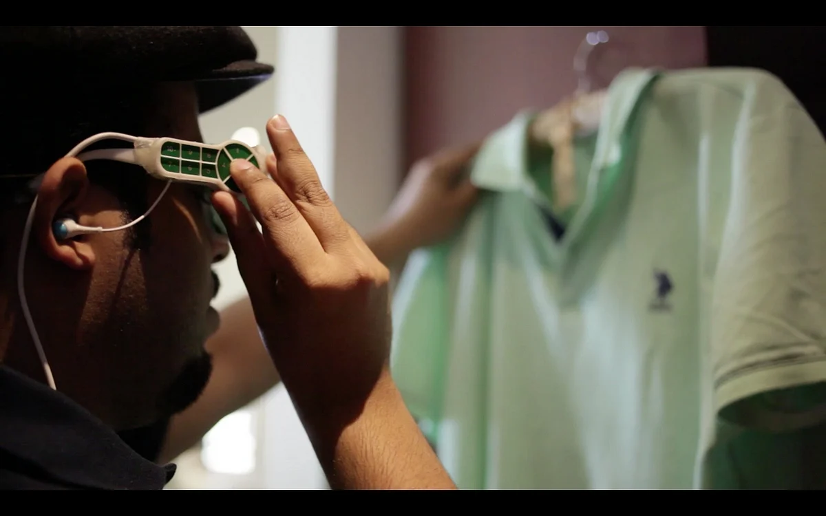 This is how smart glasses will help the visually impaired in UAE ...