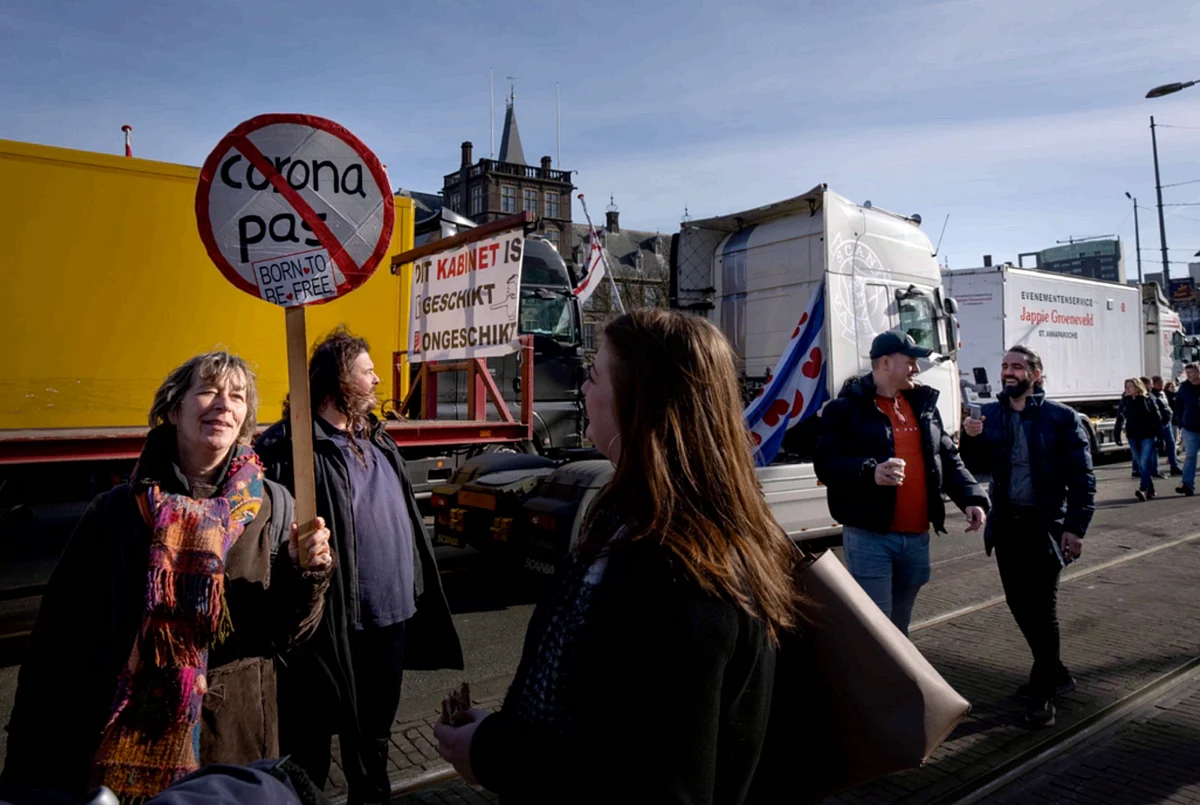 Canada-style convoy blocks Netherlands’ The Hague | Khaleej Times