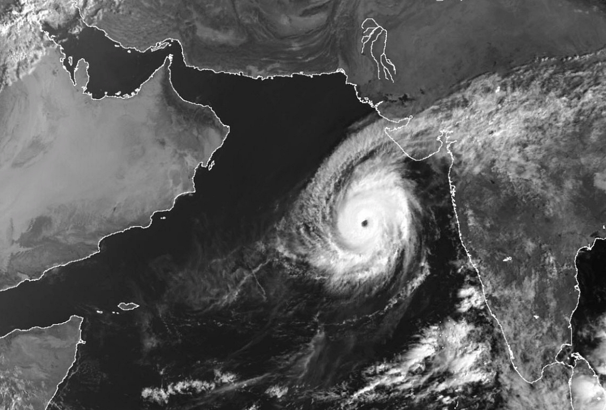 Arabian Sea cyclone to have wind speed of 265kmph: UAE authority ...