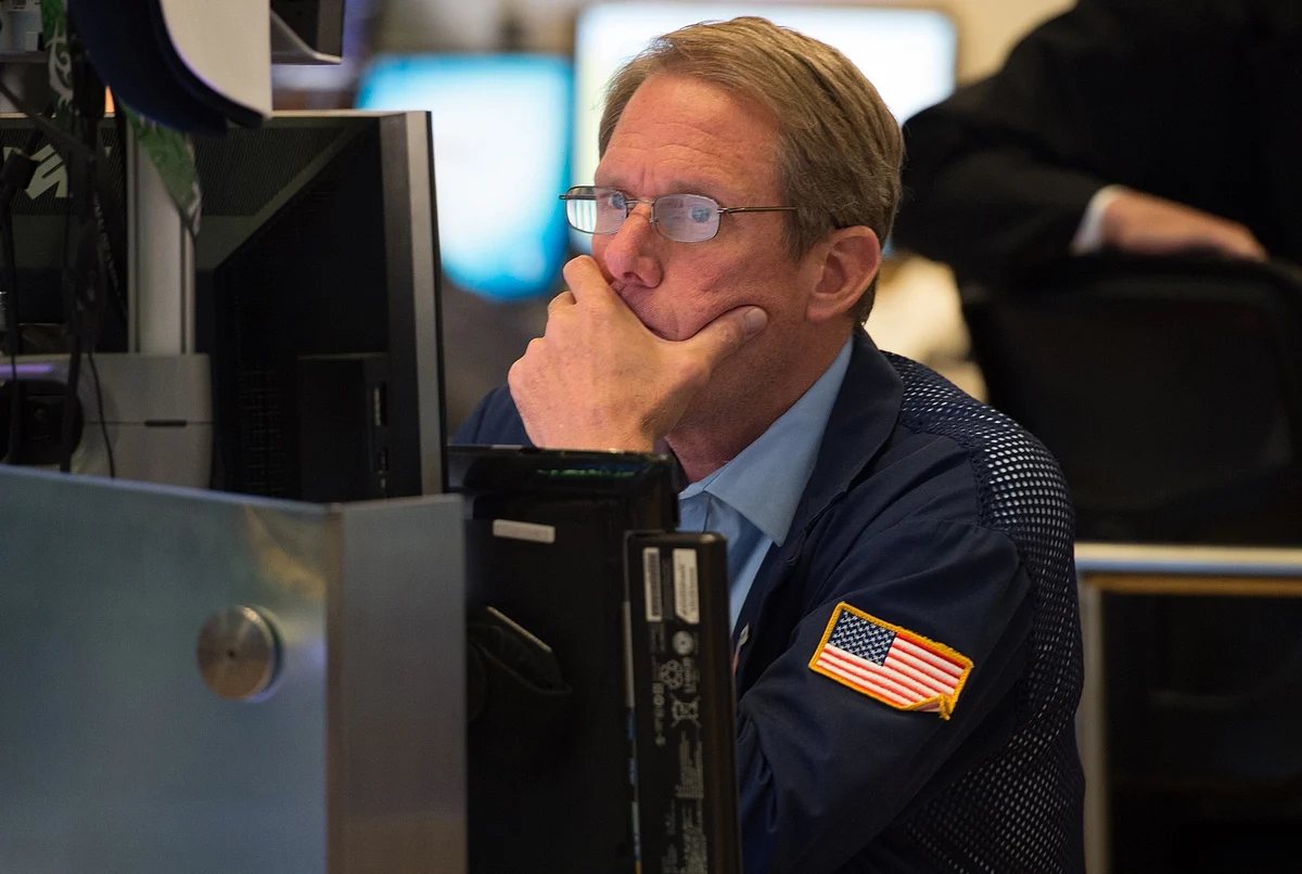 Global stocks sink on 'fire and fury' warning