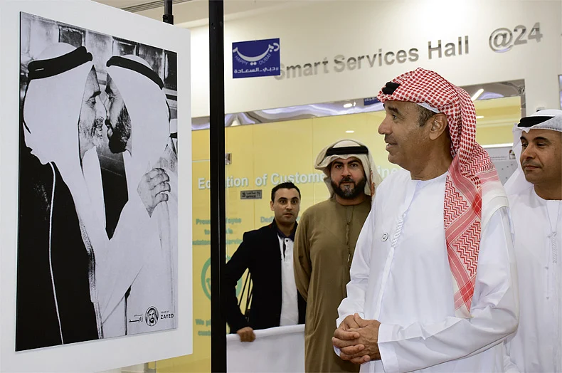 Rare photos of Sheikh Zayed on display for two weeks in Dubai | Khaleej ...