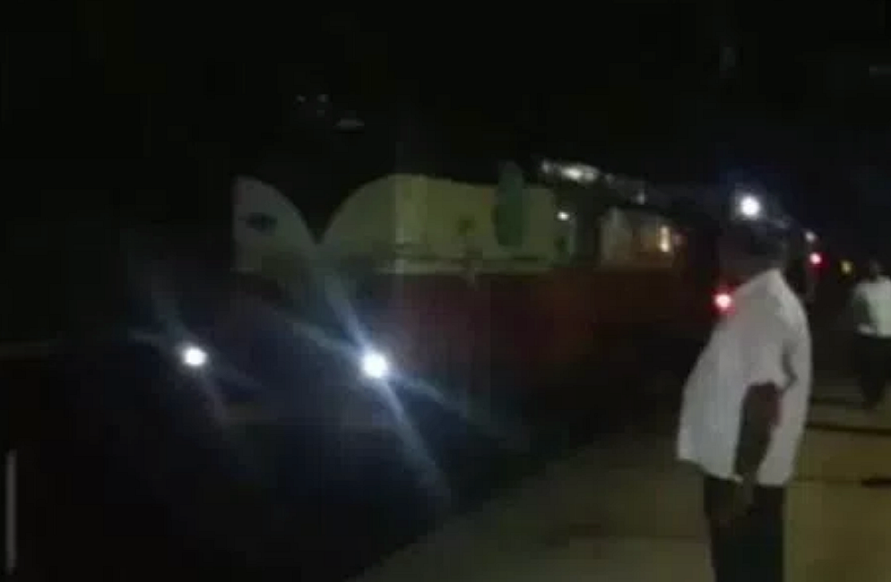 Video: Train runs without engine for 10 km in India, passengers safe ...