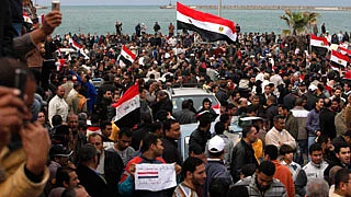 Regime seeks ‘honourable exit’ for Mubarak | Khaleej Times